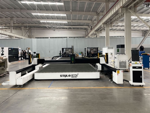 Ultra-Large Fiber Laser Sheet Metal Cutting Table 30000W - STYLECNC