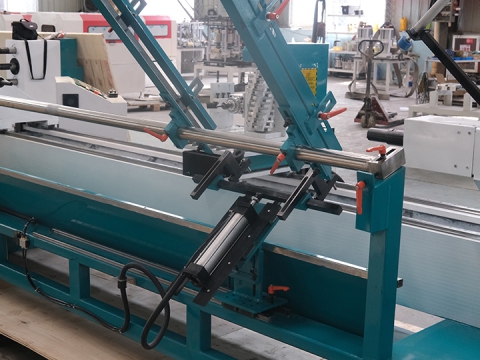 Multifunctional CNC Wood Lathe with Automatic Feeder - STYLECNC